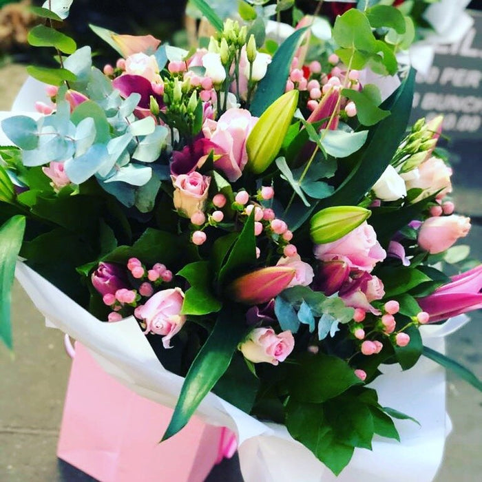 Knightsbridge Flowers – Free Local Delivery | Luxury Florist Opposite
