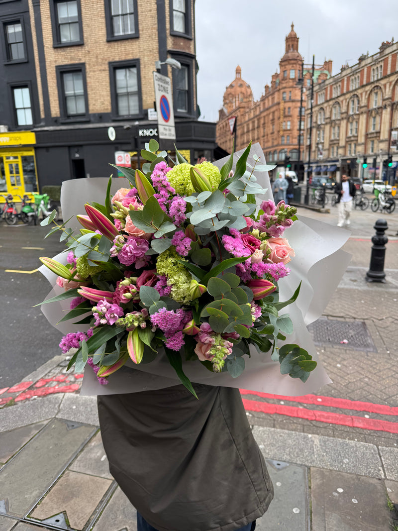 Knightsbridge Flowers – Free Local Delivery | Luxury Florist Opposite
